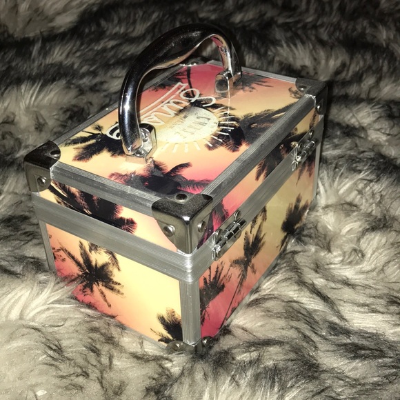 Claire's | Other | Claires Lockable Chest Box | Poshmark